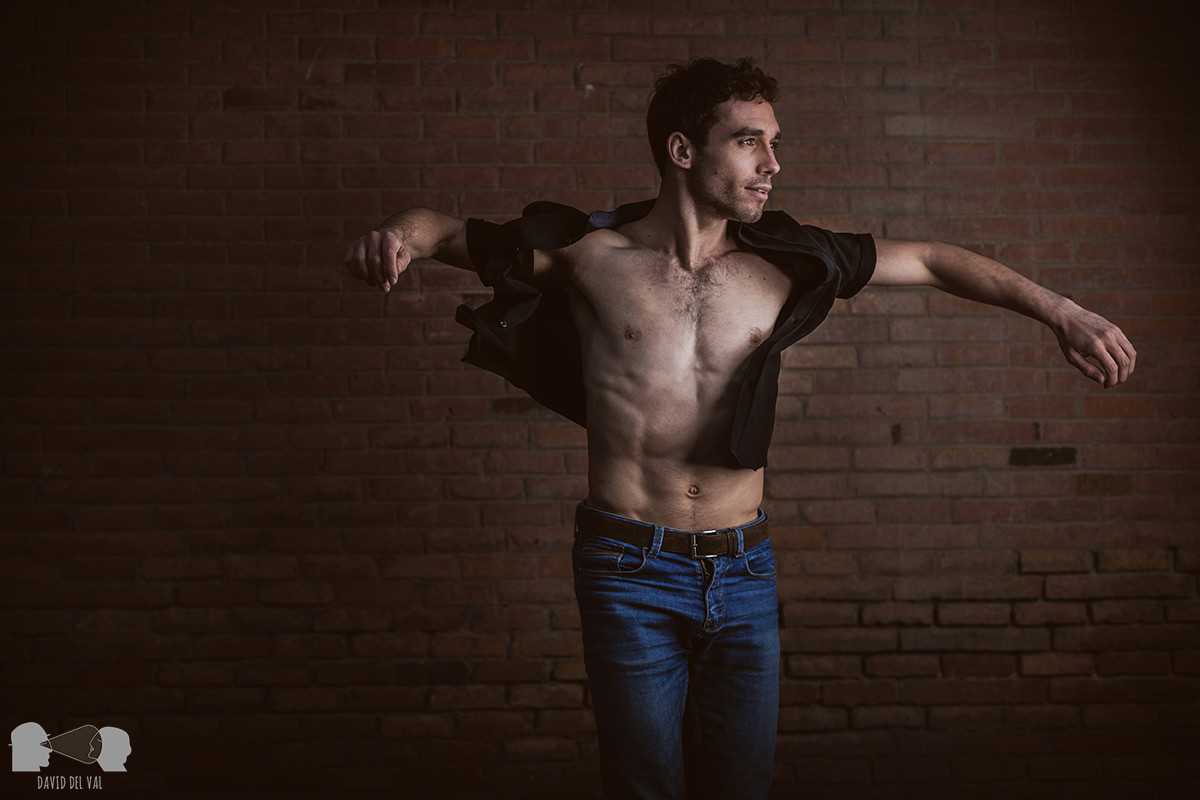 El book de bailarín de Oriol Anglada. Street portraits en Barcelona